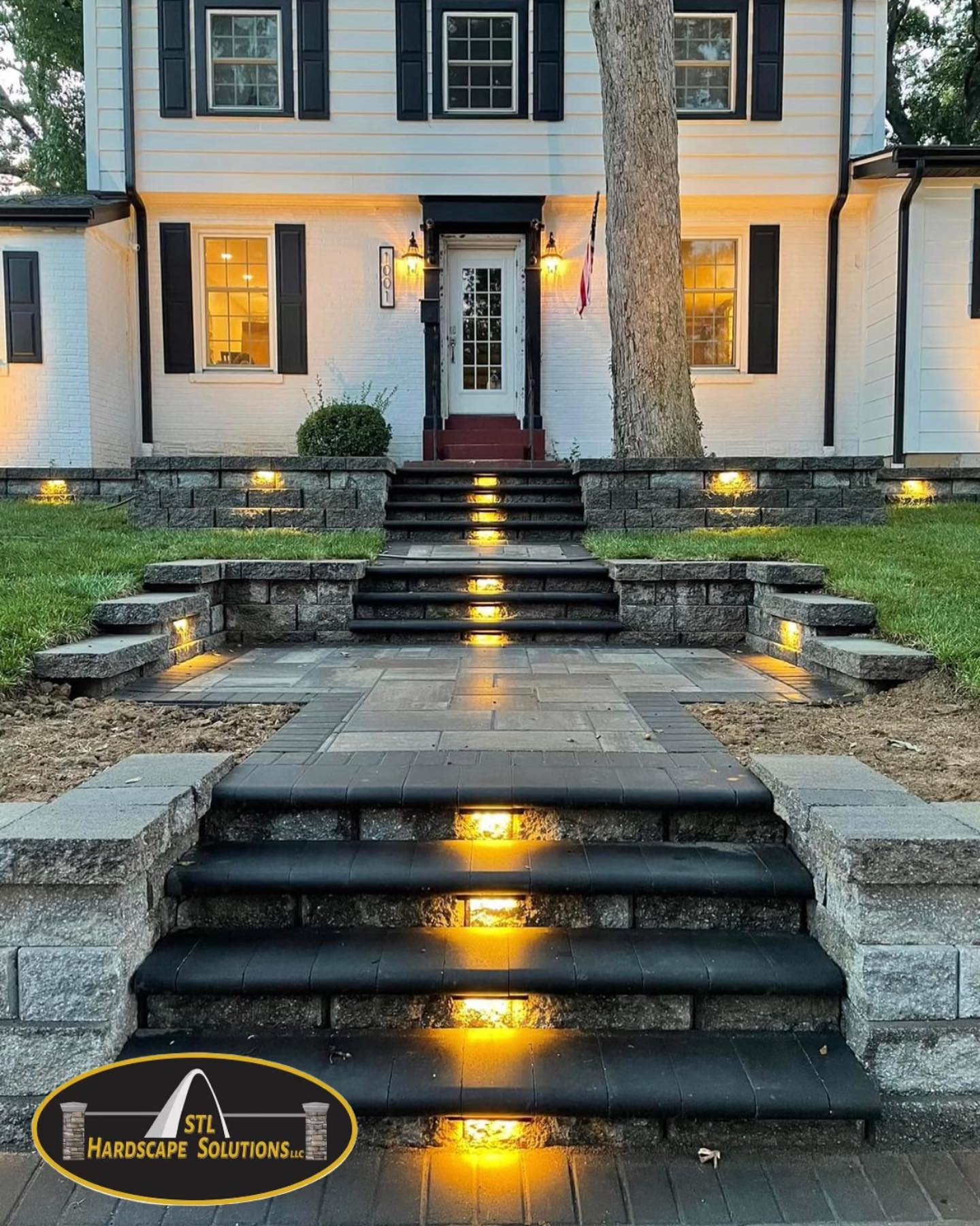 STL Hardscape Solutions - Saint Louis Missouri Landscape Lighting
